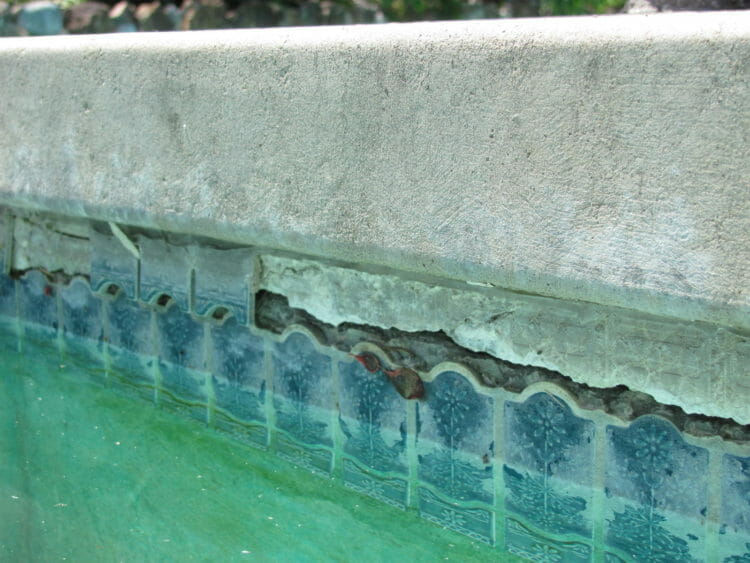 Cracks In A Swimming Pool: Identifying If Structural Or Surface Cracks ...