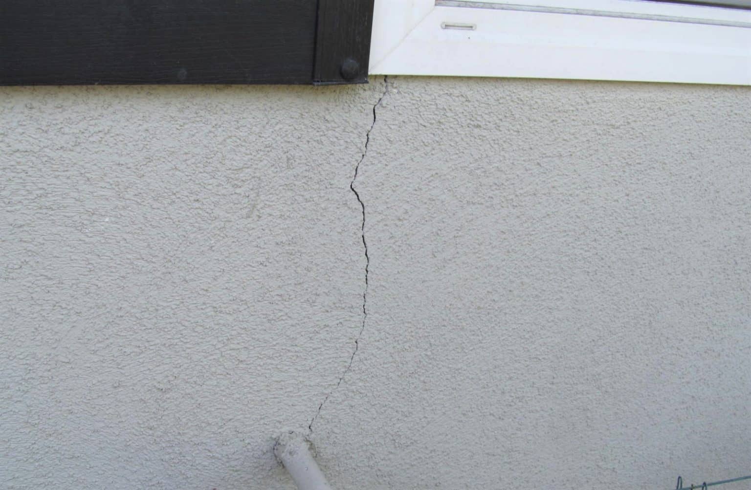 Stucco Cracks at Door and Window Corners | which ones are serious ...